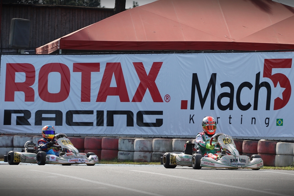 Alonso Ortega feliz por su primera experiencia en el karting ...